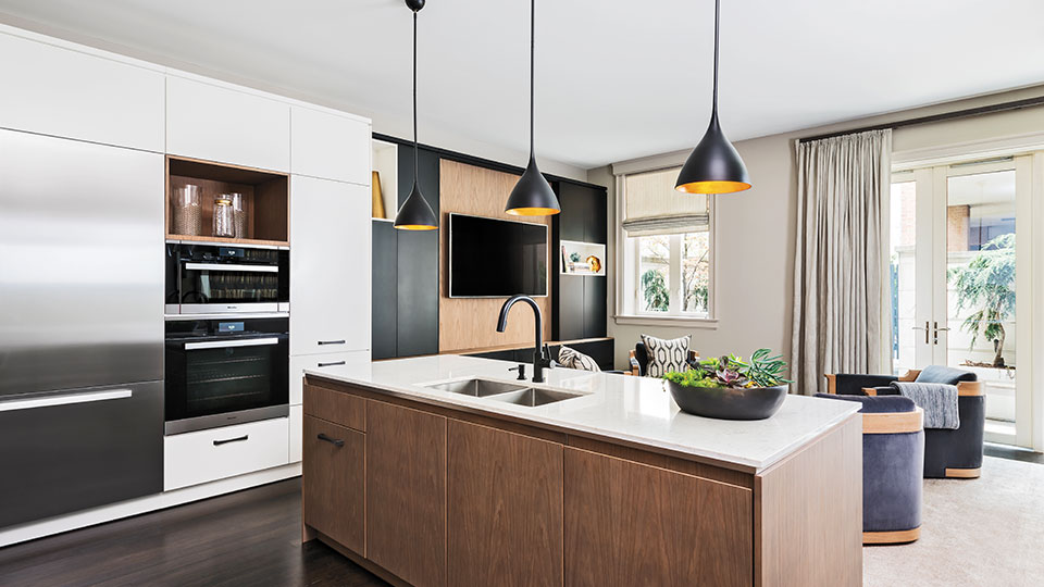 A winning small open-concept kitchen design | Reno + Decor